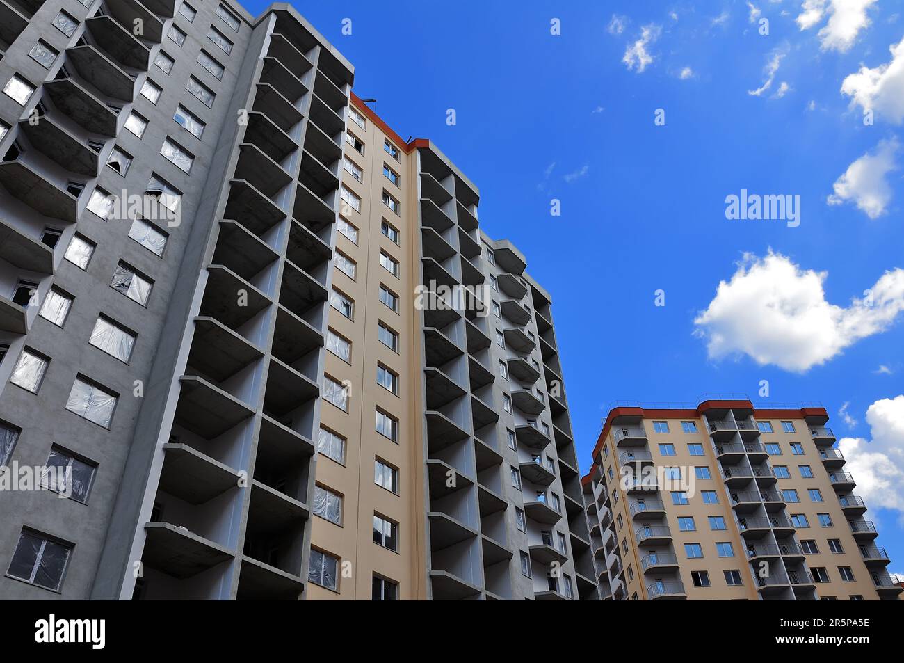 Unfinished buildings hi-res stock photography and images - Alamy