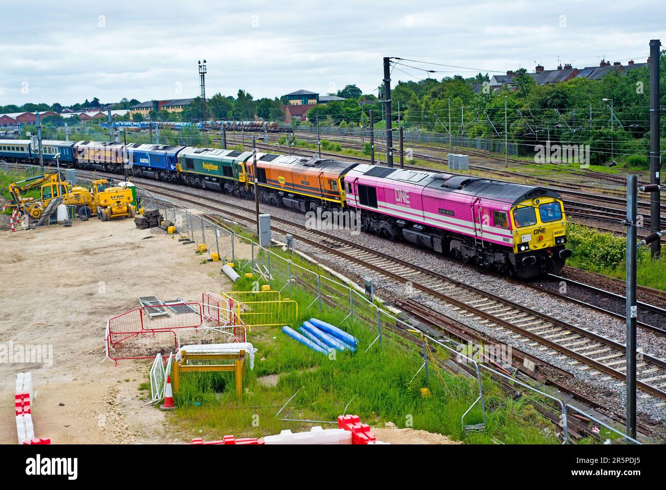 Five Class 66 Locomotive head a charter train for Tees yard at Skelton ...