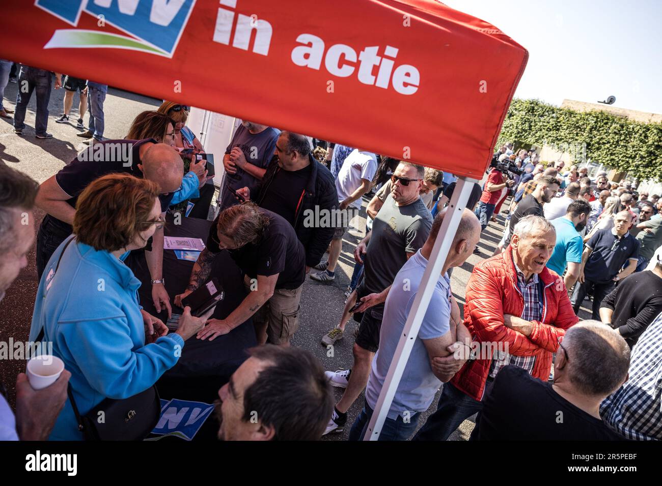 Bmw group staff hi-res stock photography and images - Alamy