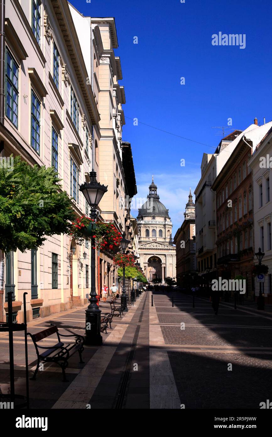 Budapest stephen basilica hi-res stock photography and images - Alamy