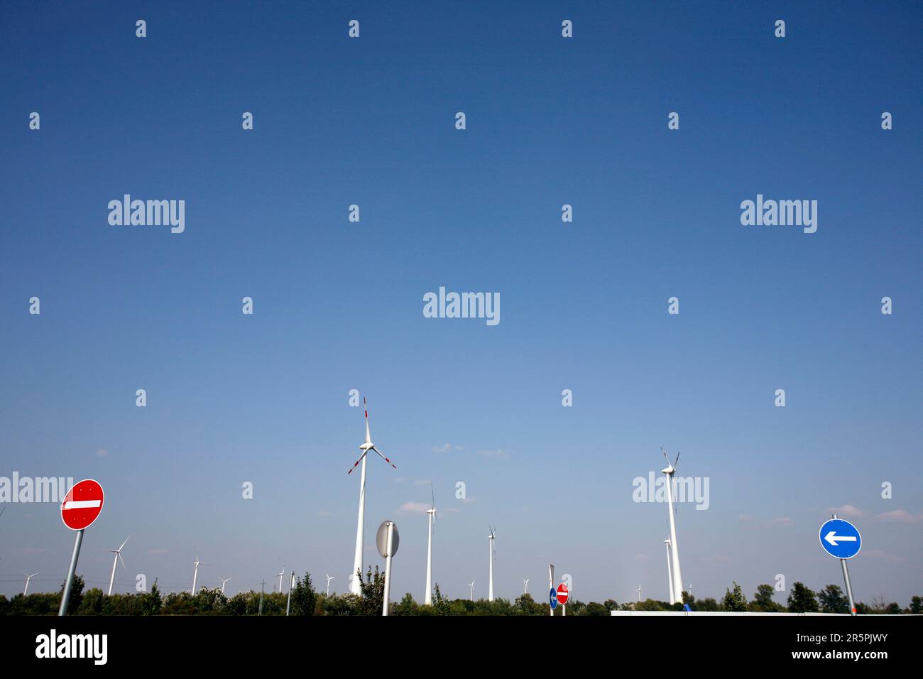 Wind farm near the Austria / Hungary border Stock Photo - Alamy