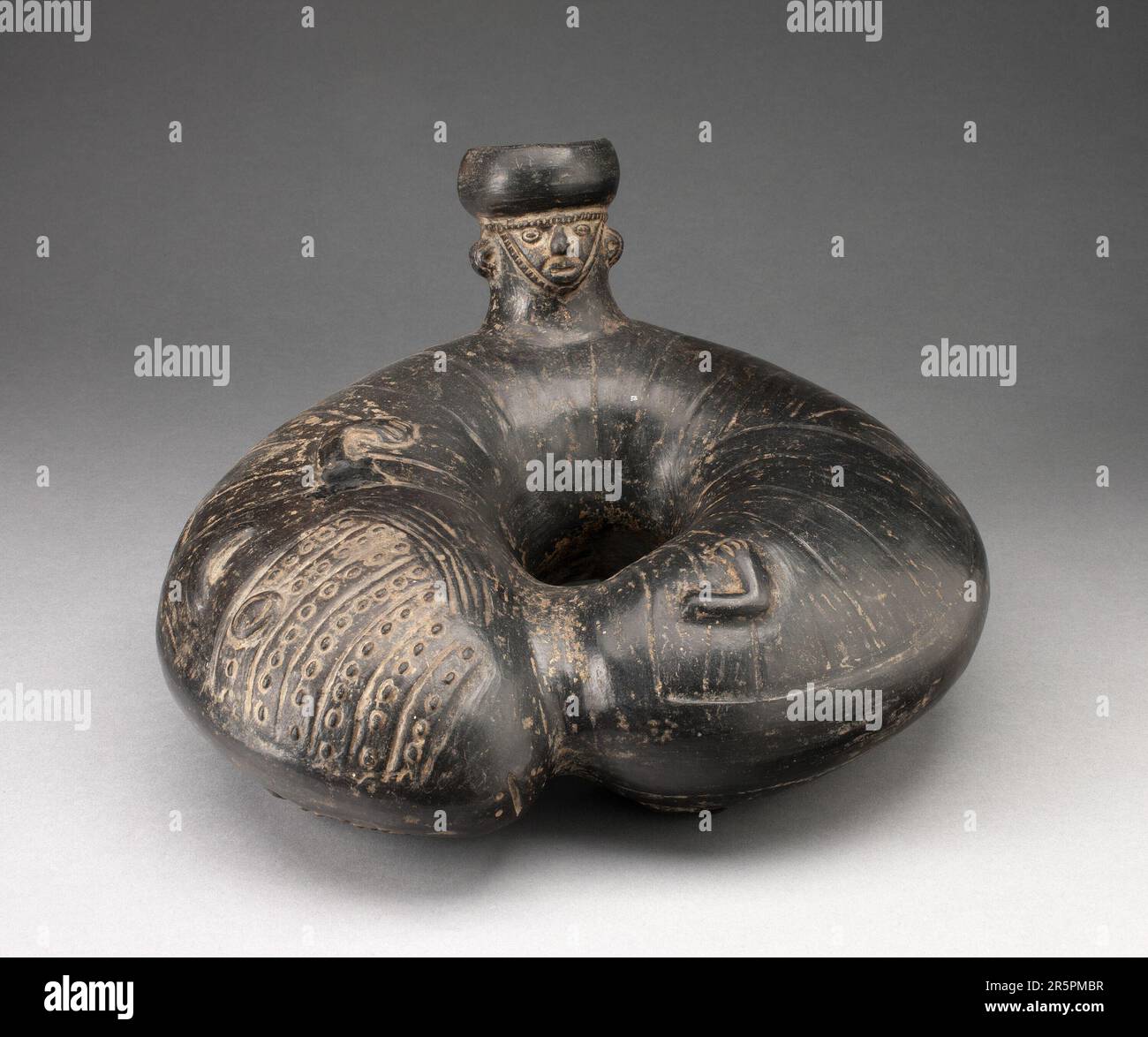 Human head shaped vessel hi-res stock photography and images - Alamy