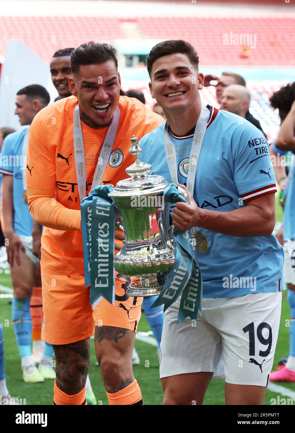 Julian alvarez manchester city trophy hi-res stock photography and ...