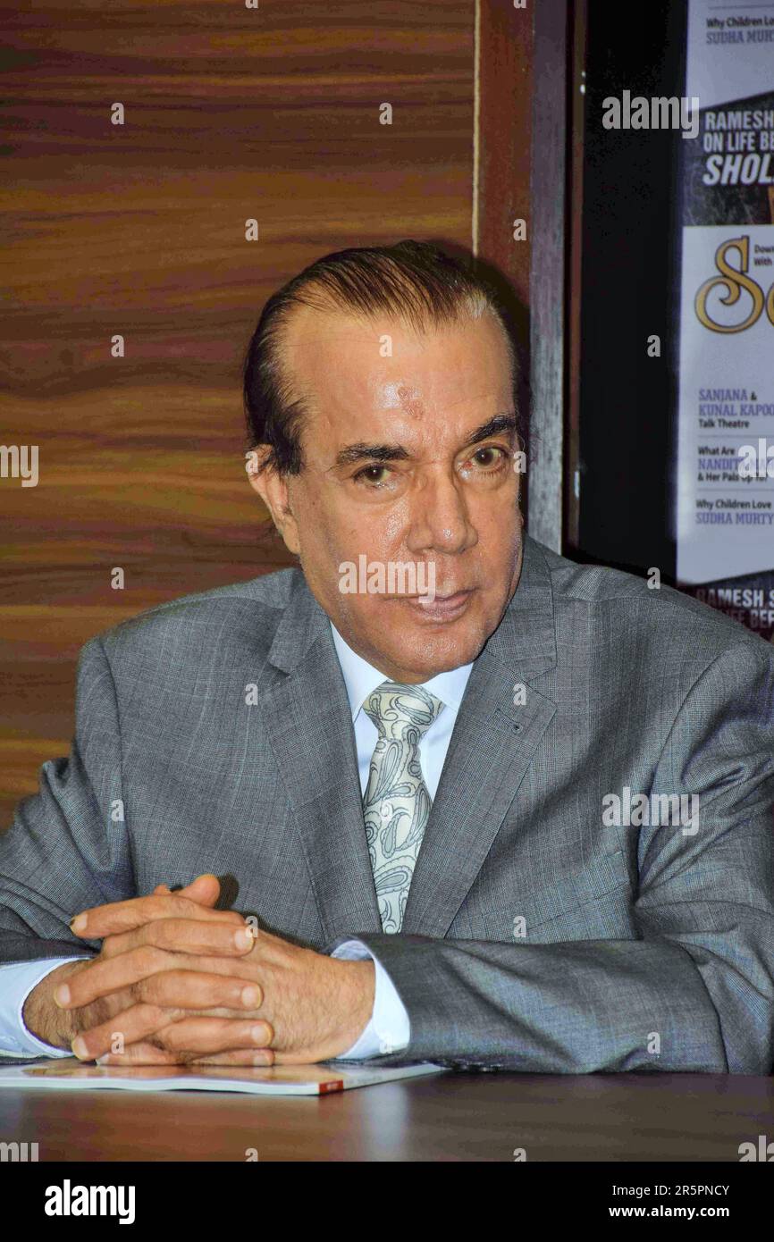 Magna publishing hi-res stock photography and images - Alamy