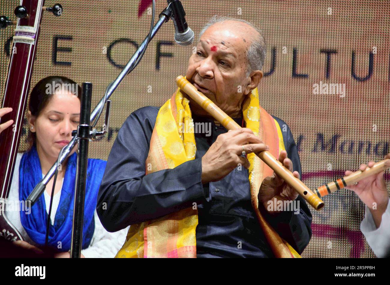 Pandit Hariprasad Chaurasia, Indian music director, Indian classical ...