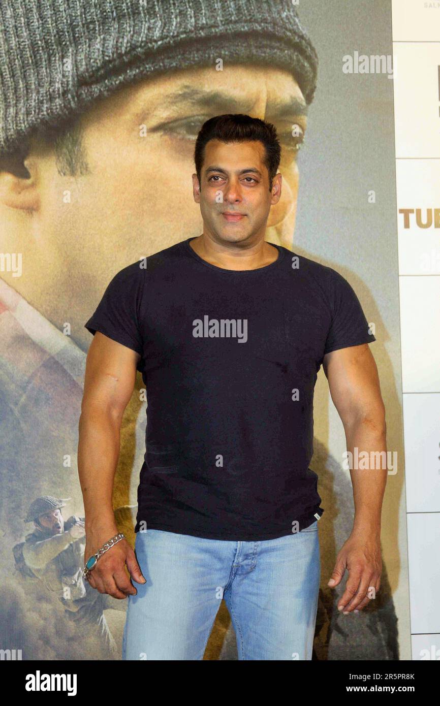 Indian film star salman khan hi-res stock photography and images - Alamy