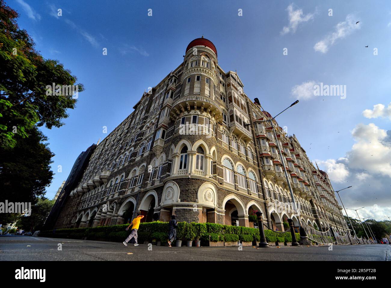 Mumbai, India. 04th June, 2023. A view of the famous Taj mahal palace ...