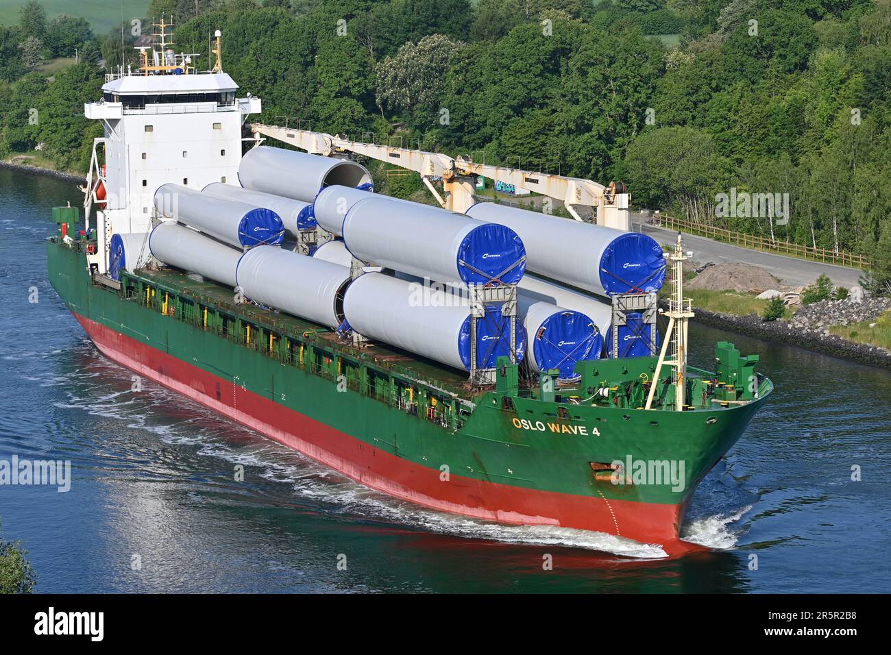 General Cargo Ship OSLO WAVE 3 at the Kiel Canal Stock Photo - Alamy