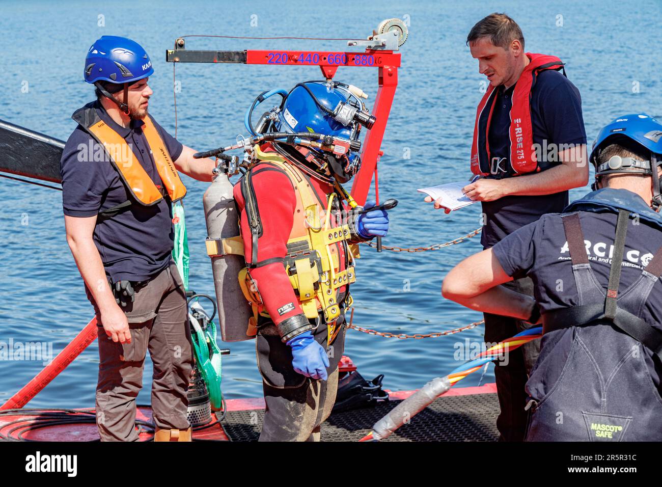 Shipwreck recovery hi-res stock photography and images - Alamy