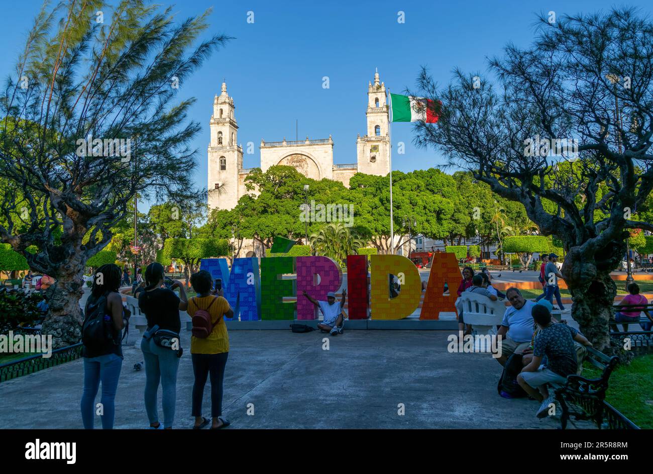 Plaza Grande city main square, Cathedral church of San Ildefonso ...