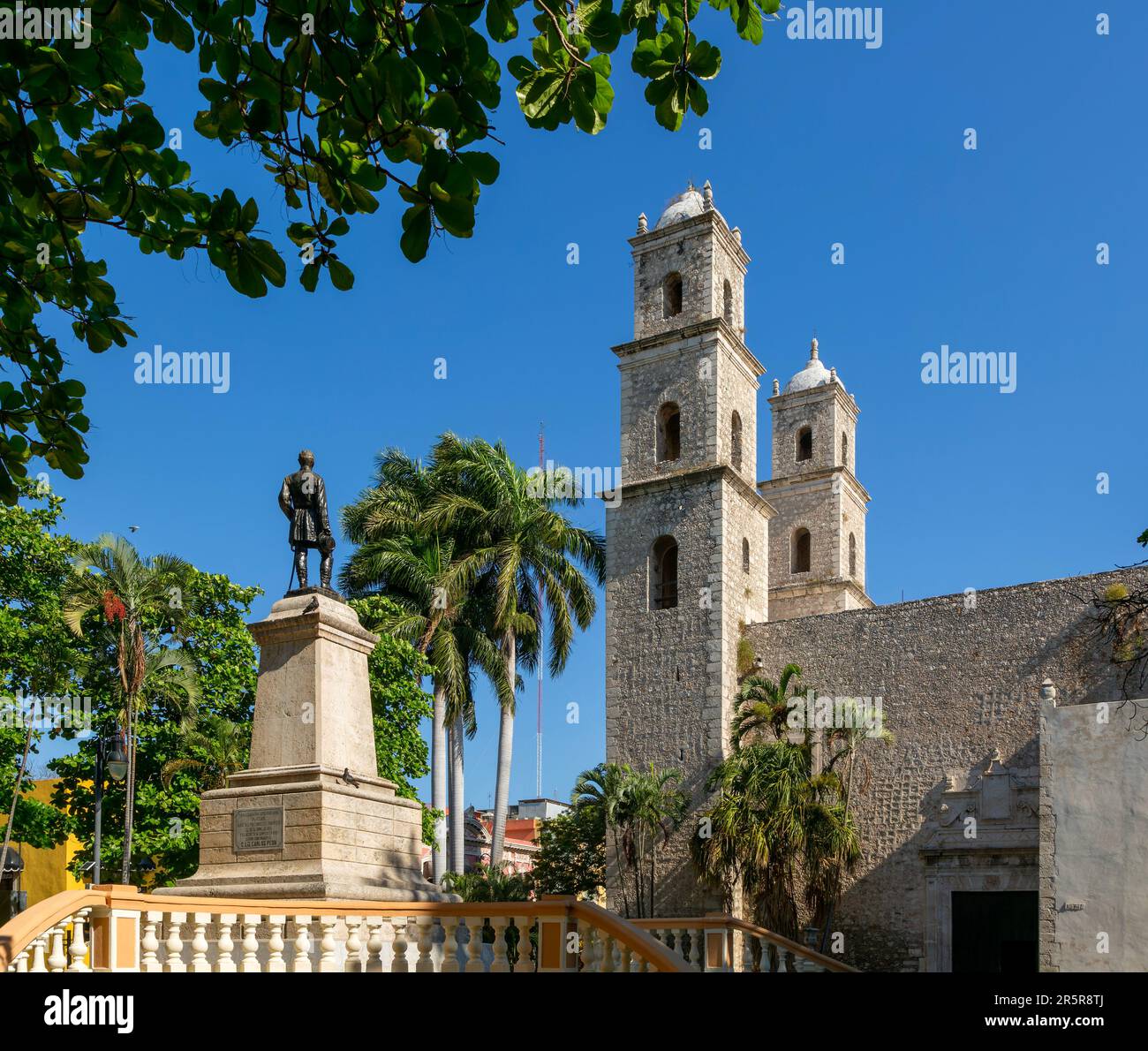 Statue of General Manuel Cepeda Peraza, church of Iglesia de Jesus ...