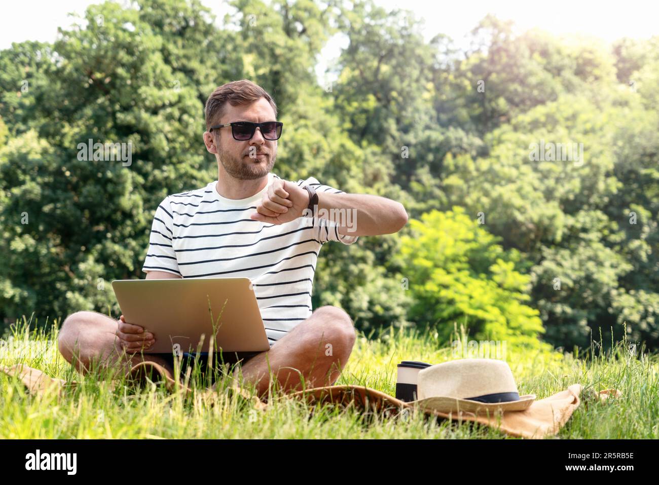 Time saving hi-res stock photography and images - Alamy