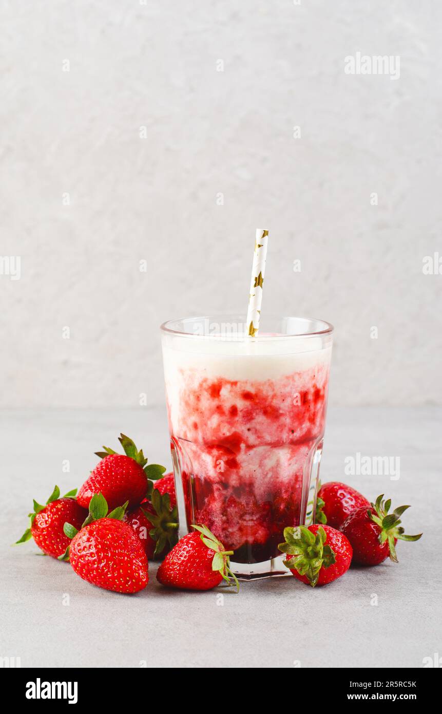 Korean Strawberry Milk, Strawberry Milkshake with Pureed Fresh Berries ...
