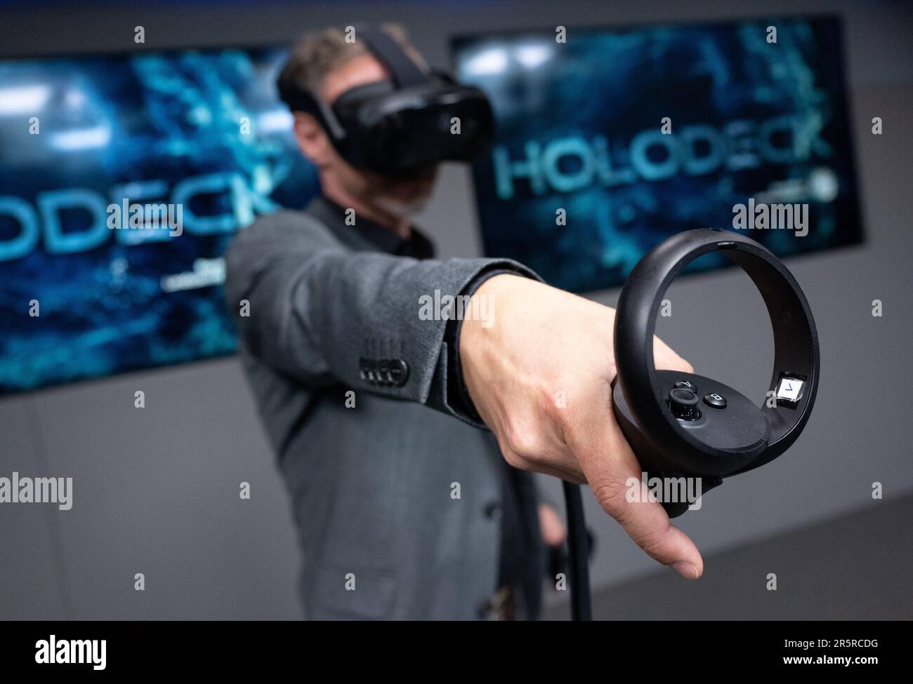 Virtual reality crime scene hi-res stock photography and images - Alamy