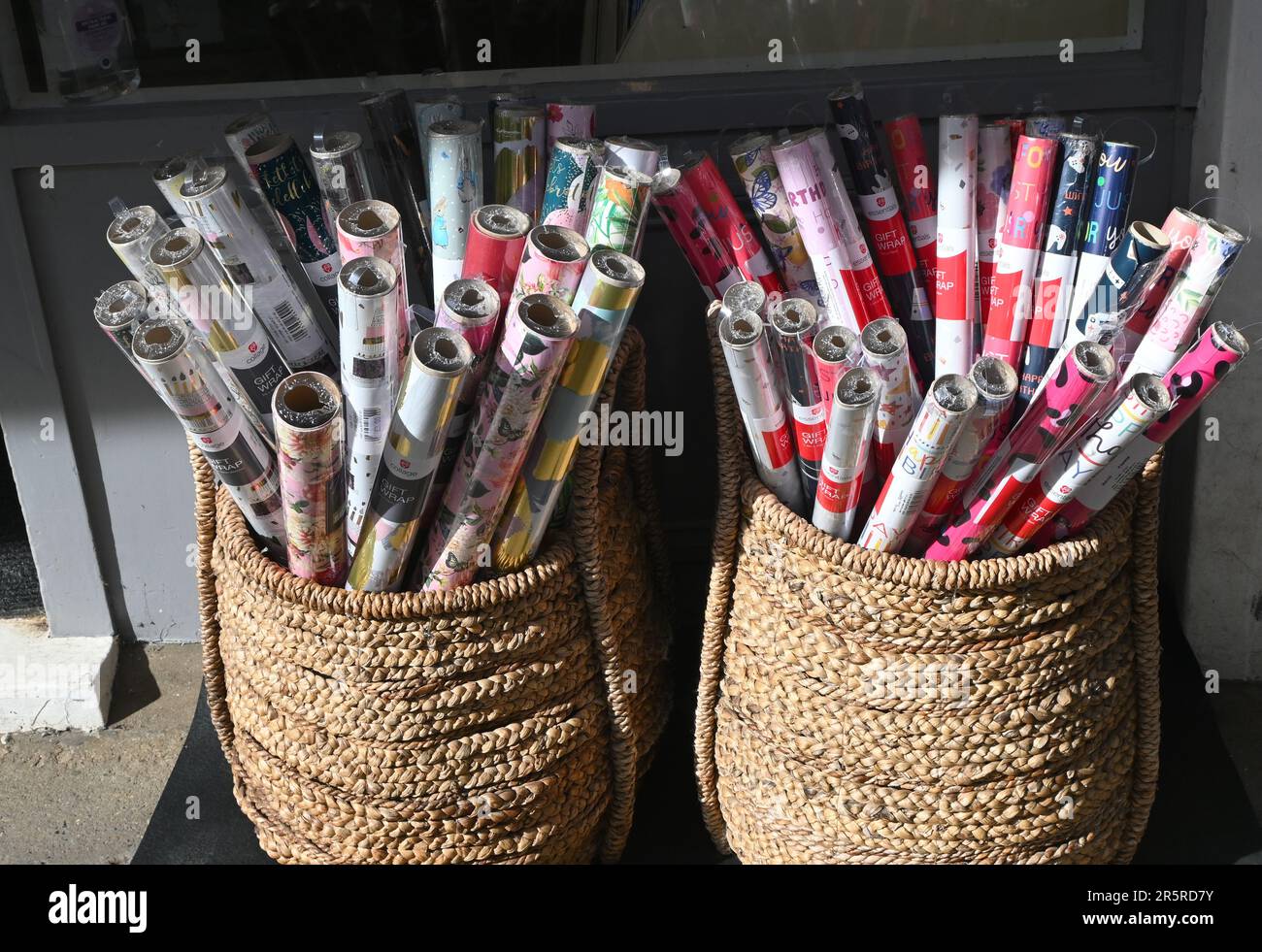 Wrapping paper rolls hi-res stock photography and images - Alamy