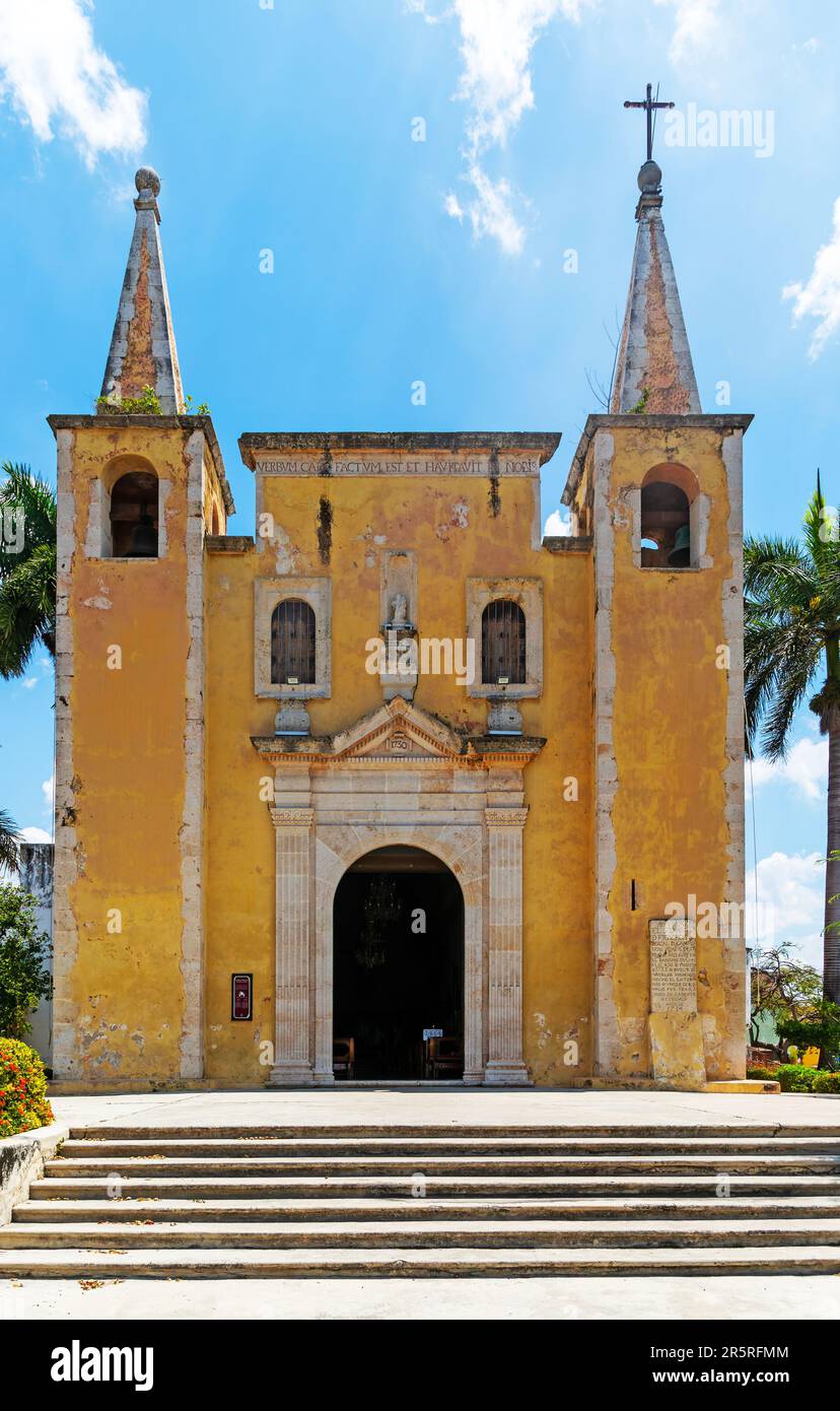 Parish church, Iglesia de Santa Ana, Merida, Yucatan State, Mexico ...