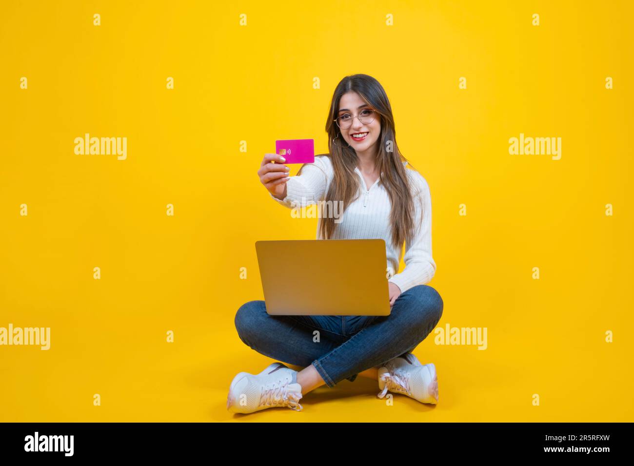 E banking view hi-res stock photography and images - Alamy