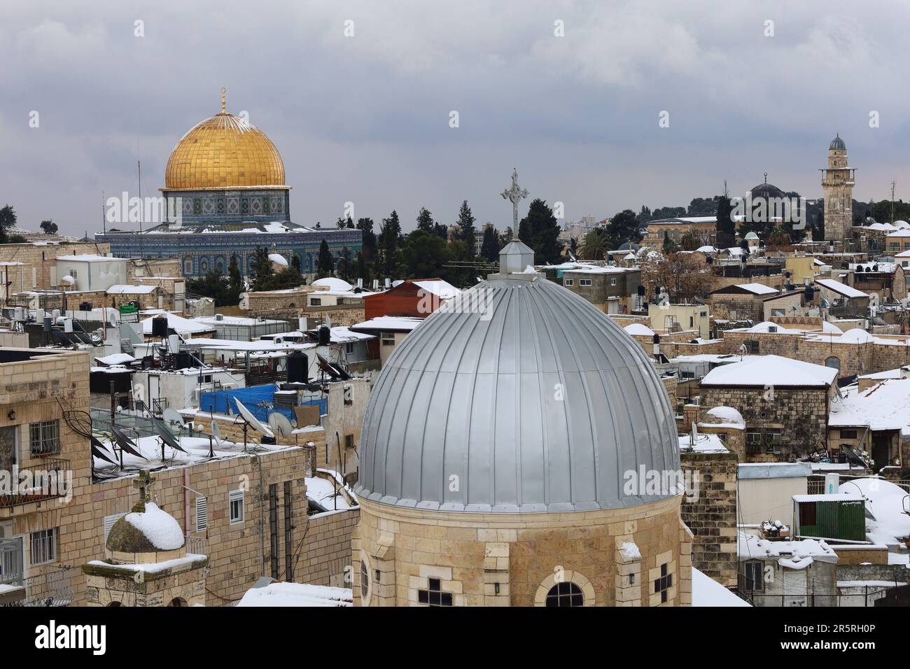 Rooftops ancient jerusalem dome hi-res stock photography and images - Alamy