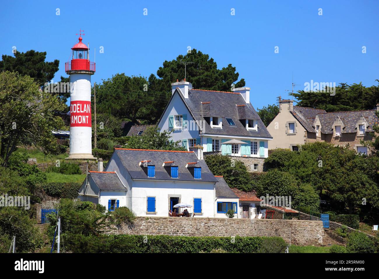 France, Finistere, Clohars Carnoet, the lighthouse upstream of Doelan ...