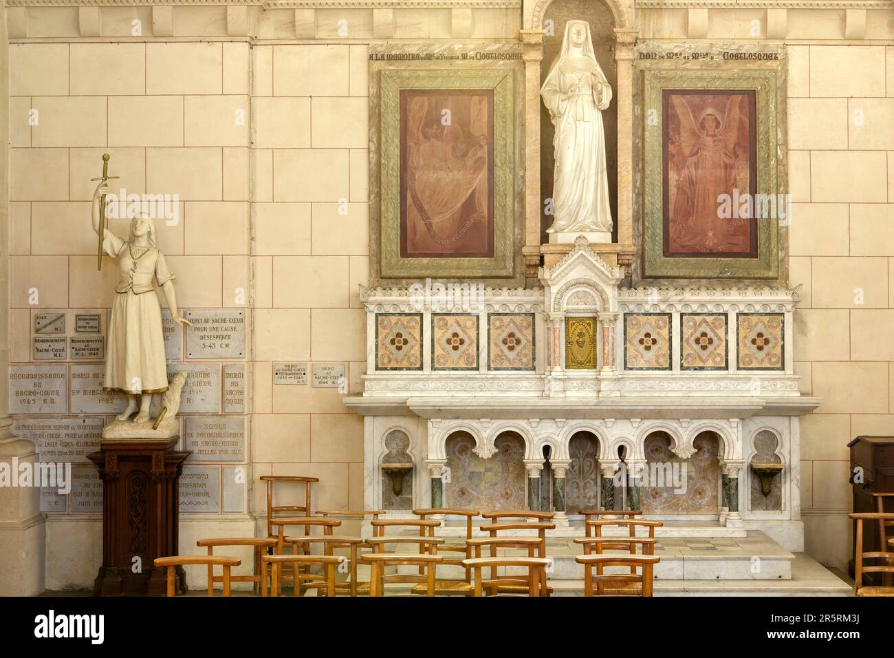 Joan arc jeanne darc sacre coeur hi-res stock photography and images ...