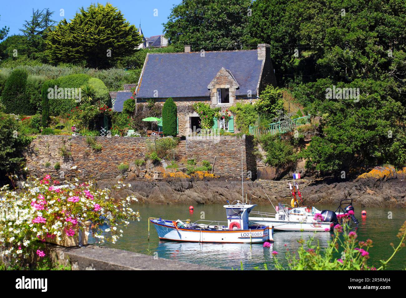 France, Finistere, Clohars Carnoet, Doelan, house of journalist and ...