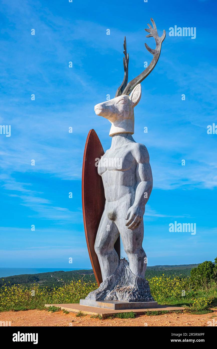 Portugal, Central region, Nazaré, Sitio district, statue in tribute to ...