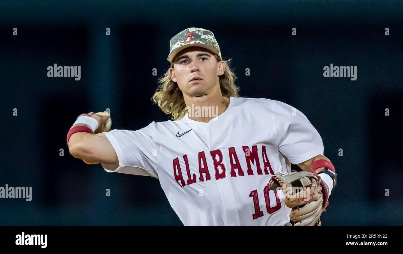 Alabama infielder Jim Jarvis (10) during an NCAA baseball game on ...