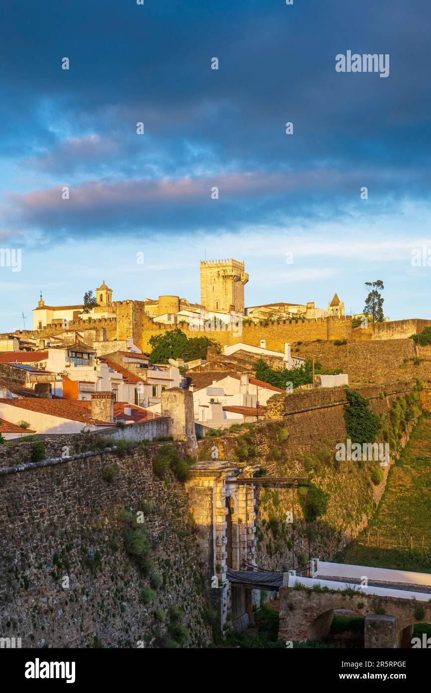 Portugal, Alentejo region, Estremoz, fortified town dominated by its ...