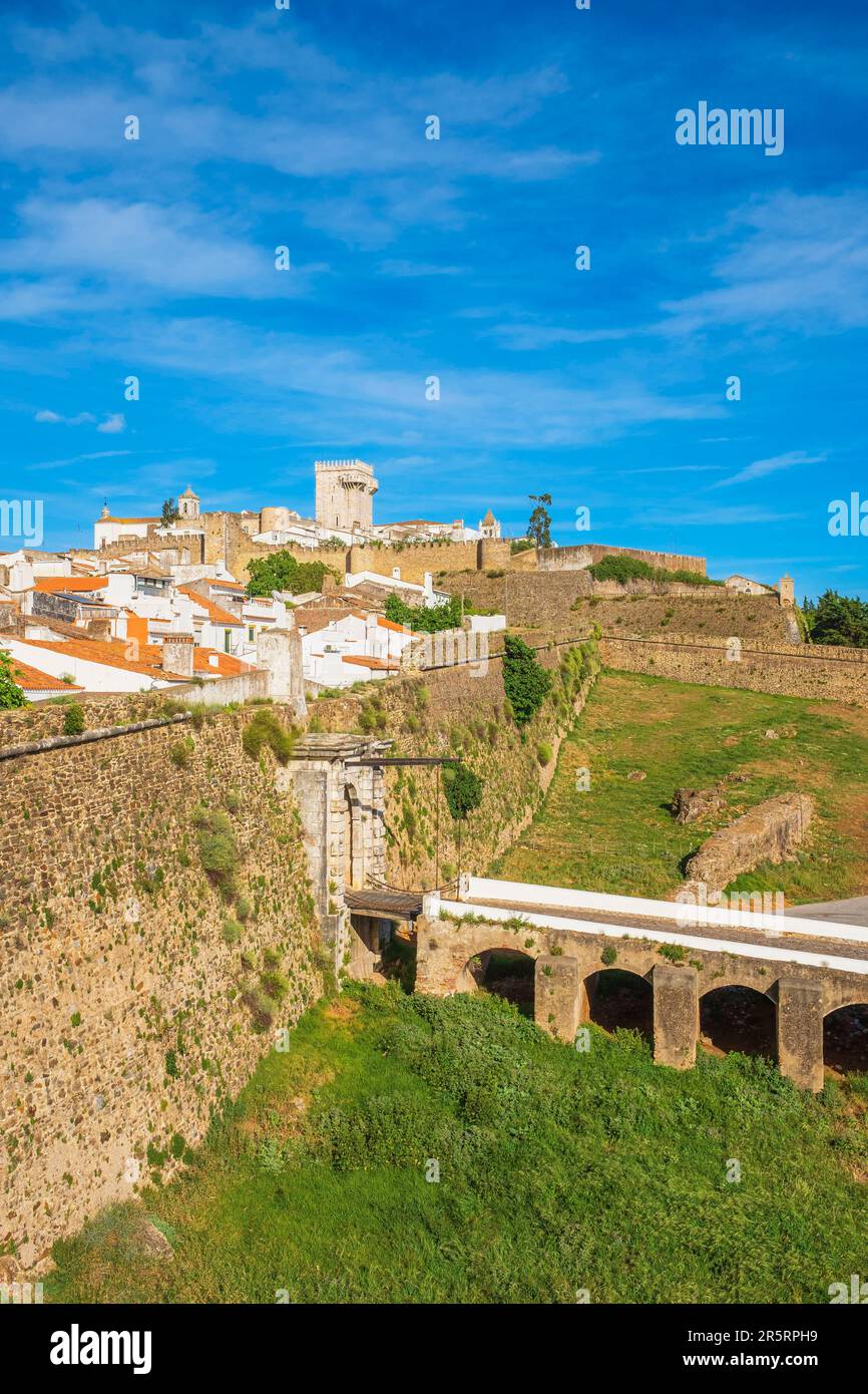 Portugal, Alentejo region, Estremoz, fortified town dominated by its ...