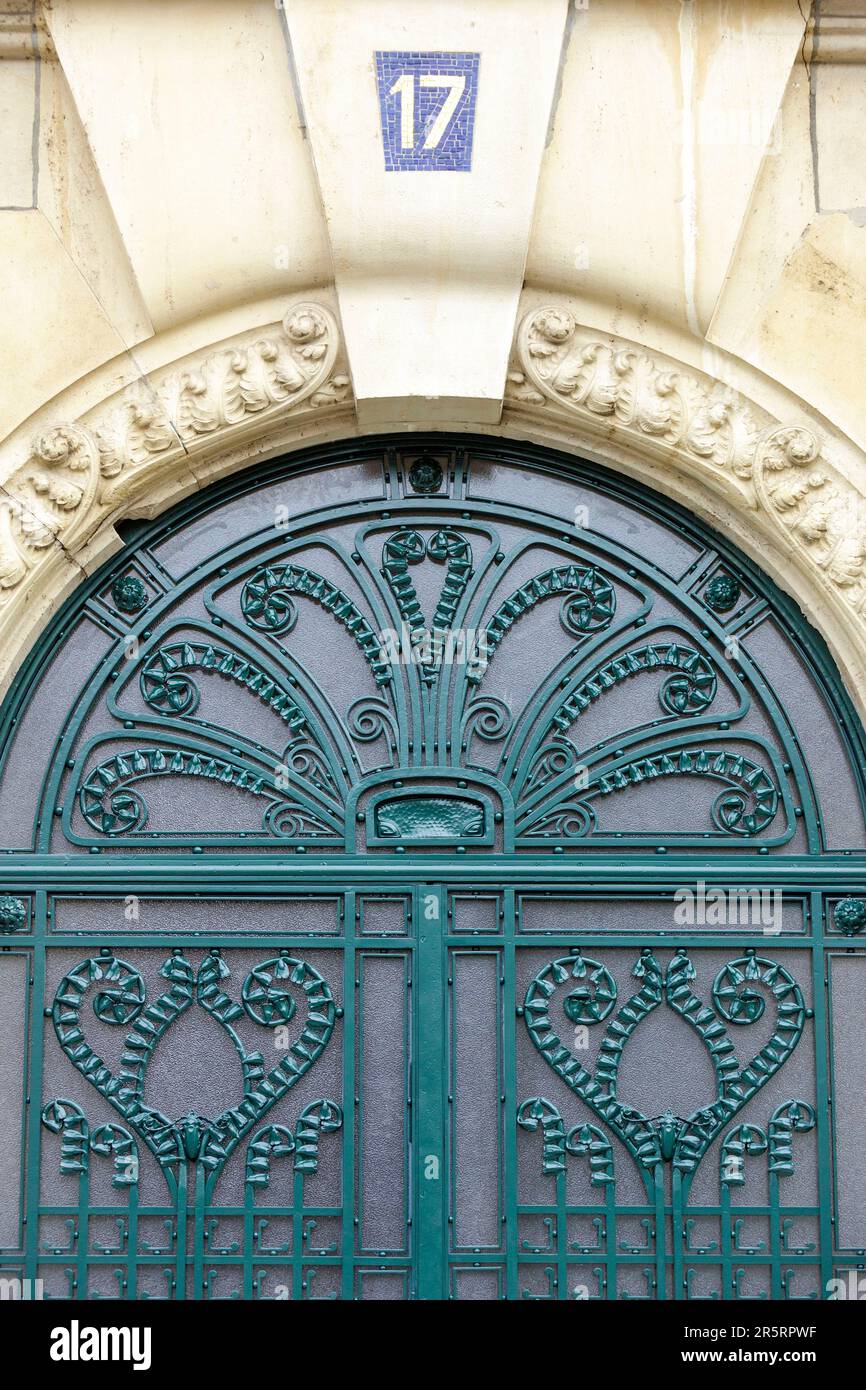 France, Meurthe et Moselle, Nancy, doorway of former mansion Elbel ...