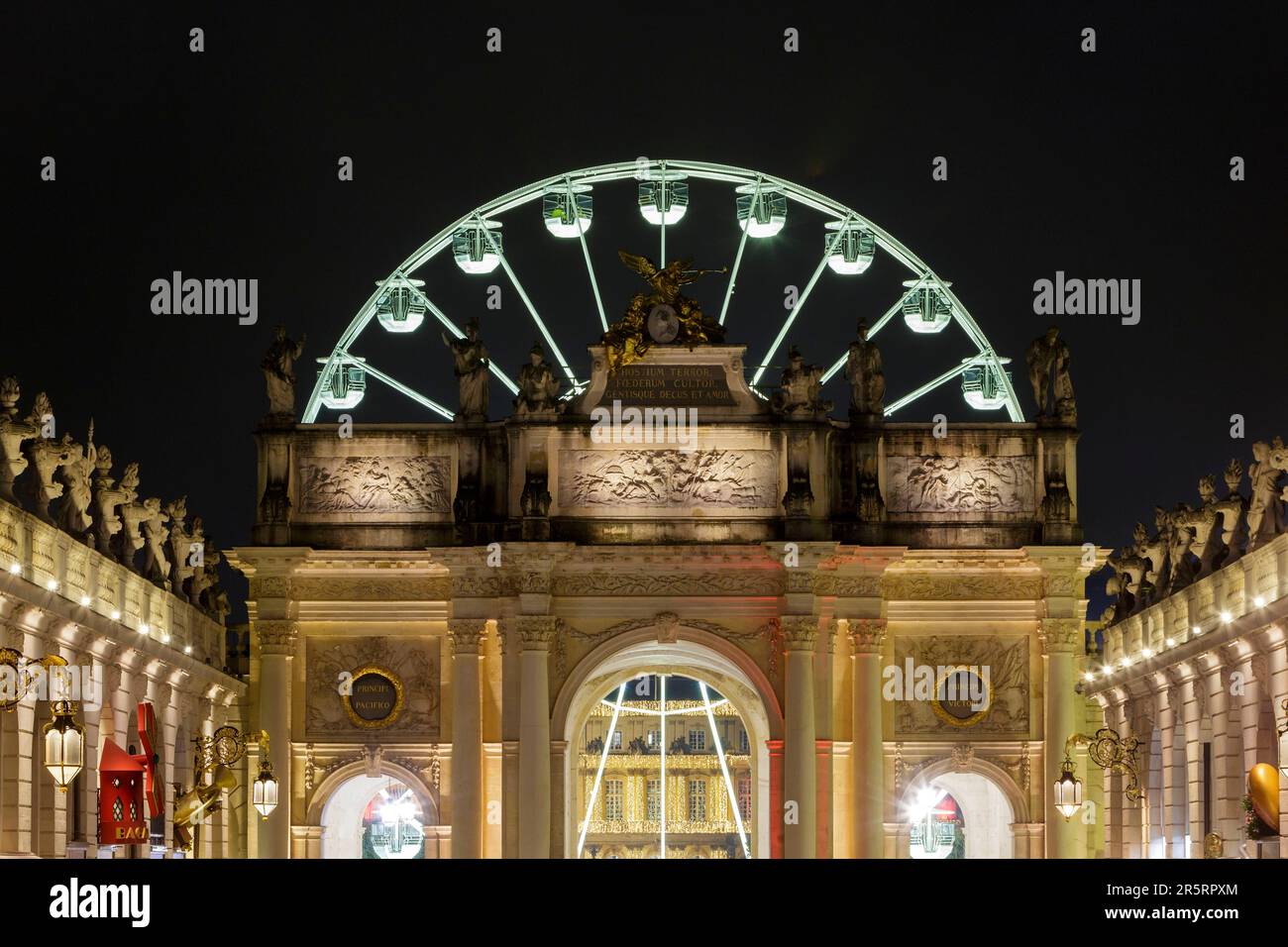 Times square wheel hi-res stock photography and images - Alamy