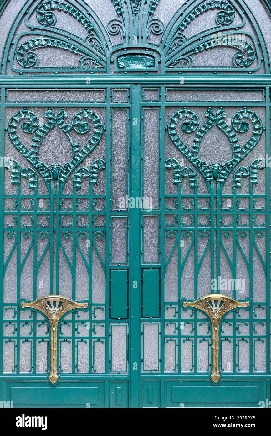 Insect architect hi-res stock photography and images - Alamy