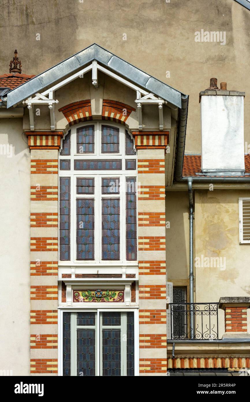 France, Meurthe et Moselle, Nancy, detail of the facade of the Maison ...