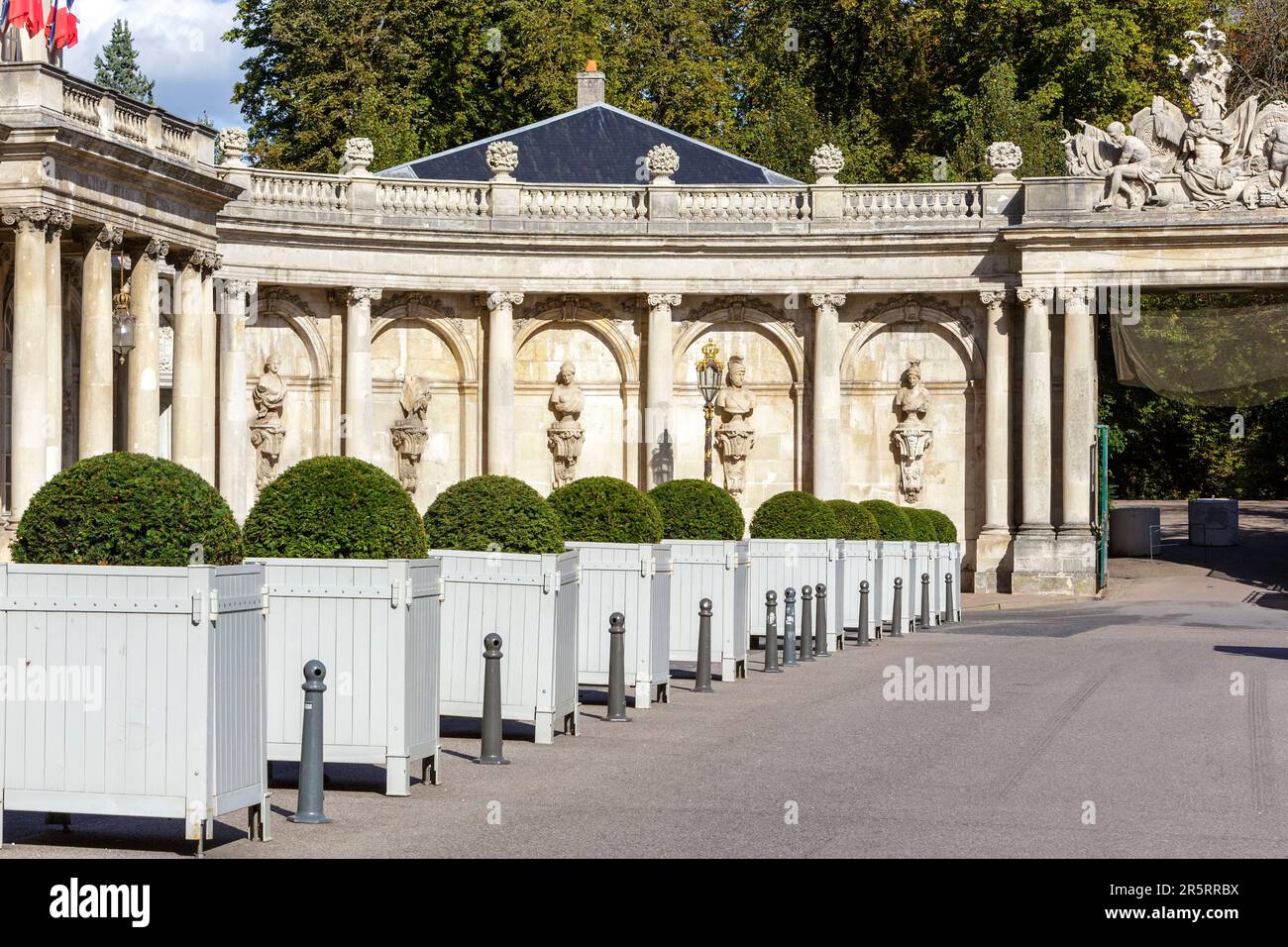 France, Meurthe et Moselle, Nancy, semi circular colonnade in hemicycle ...