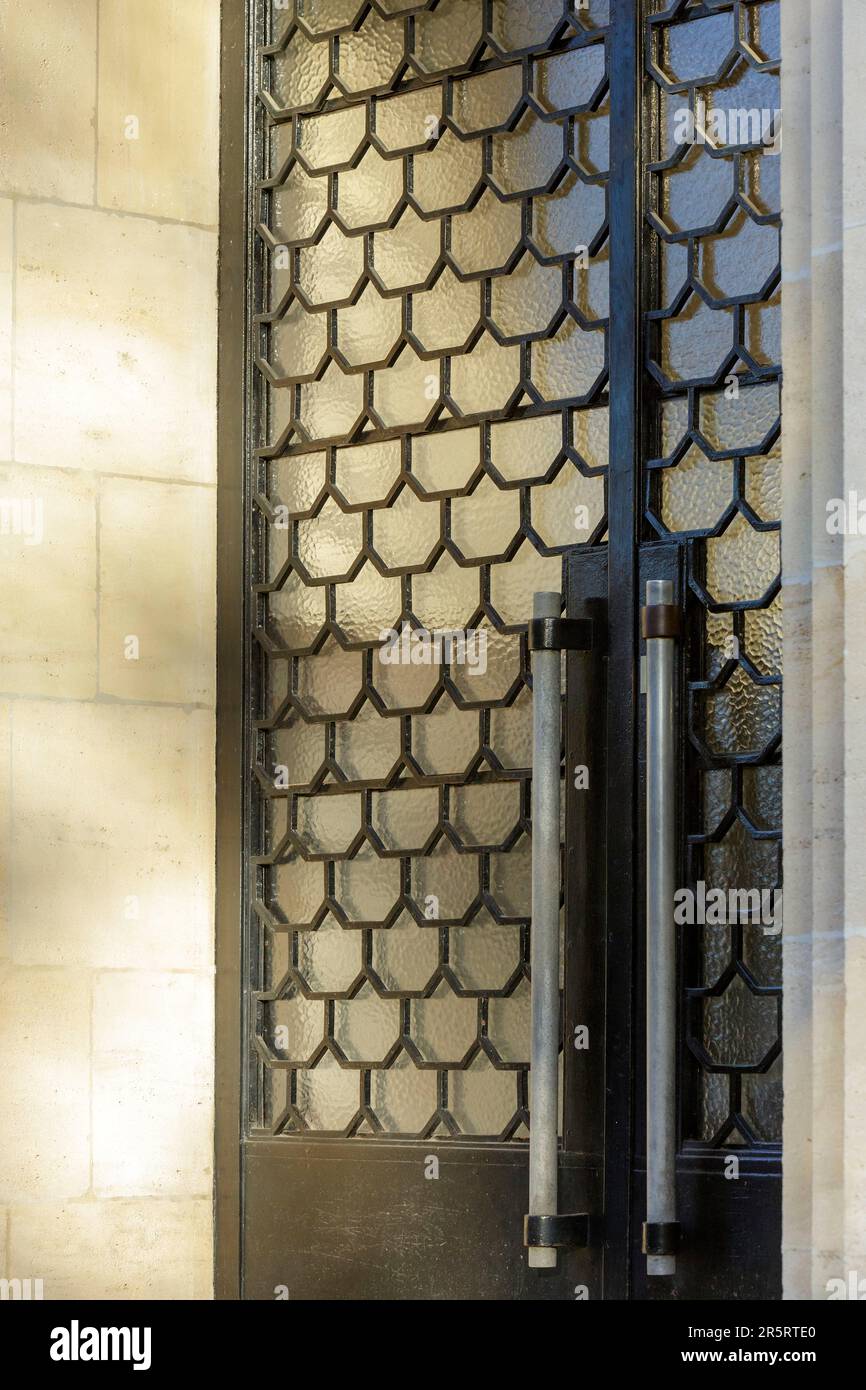 Fish scale building hi-res stock photography and images - Alamy