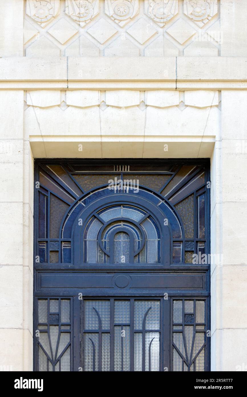 France, Meurthe et Moselle, Nancy, doorway of the Art Deco apartment ...