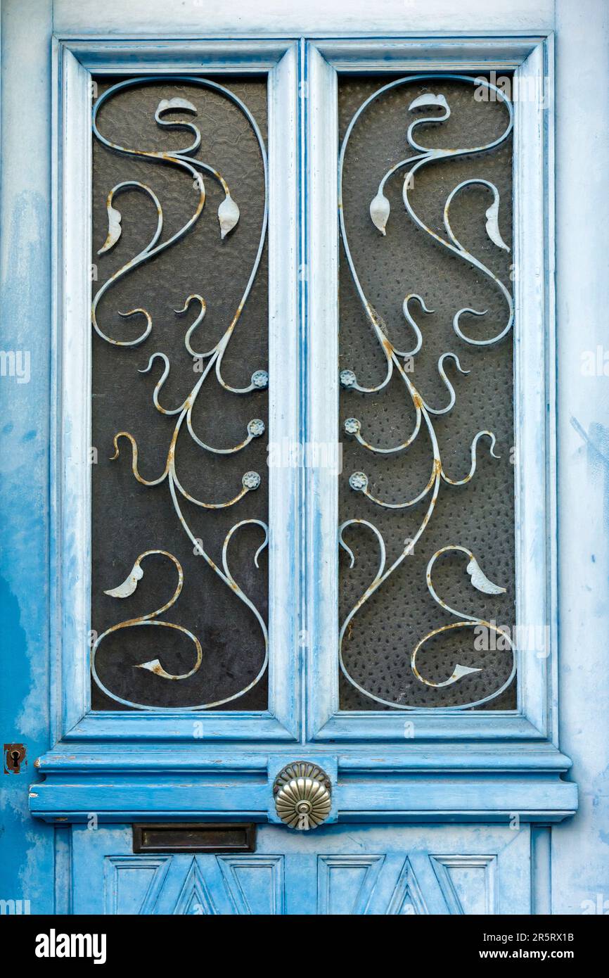 France, Meurthe et Moselle, Nancy, doorway of a house in Art Nouveau ...