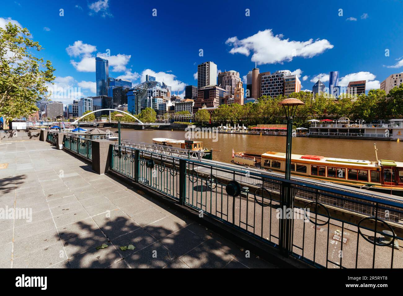 Yarra River Views of Melbourne in Australia Stock Photo - Alamy