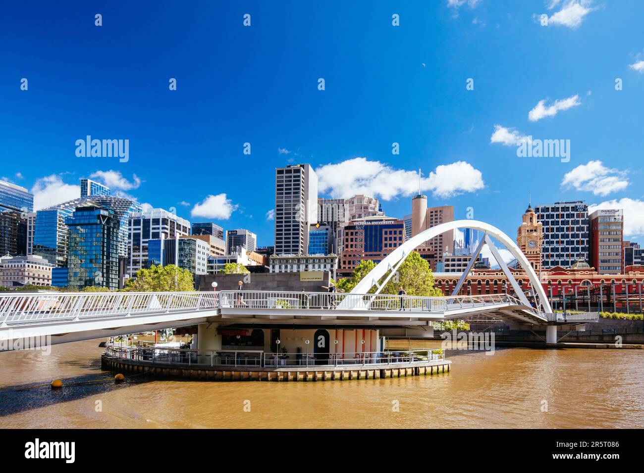 Yarra River Views of Melbourne in Australia Stock Photo - Alamy