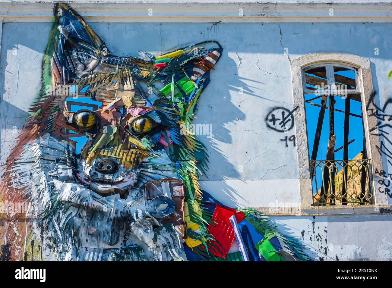 Portugal, Lisbon, fresco by the Portuguese artist Bordalo II (Artur ...