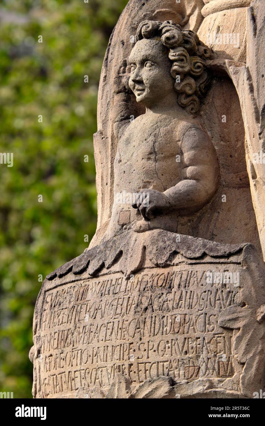 France, Haut Rhin, Rouffach, Place Foch, Stockbrunnen fountain ...