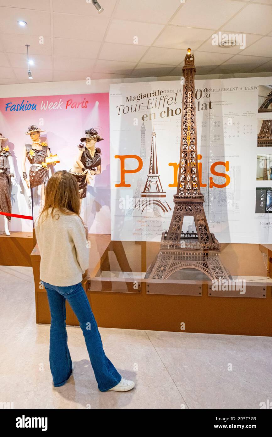 France, Paris, the Chocolate museum, the Chocolate Eiffel Tower Stock ...