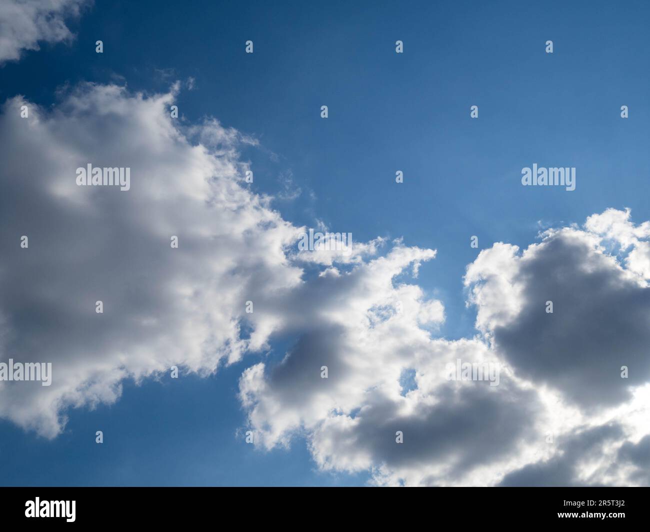 Skyscape uk hi-res stock photography and images - Alamy