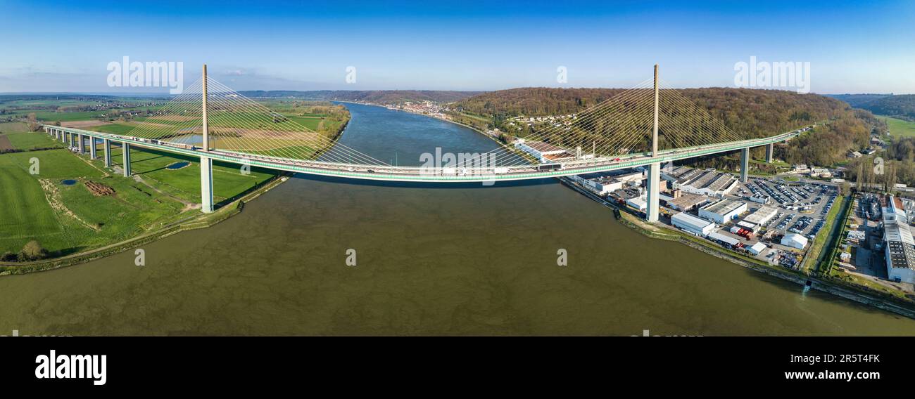 France, Seine Maritime, Caudebec en Caux, Brotonne bridge on the Seine ...