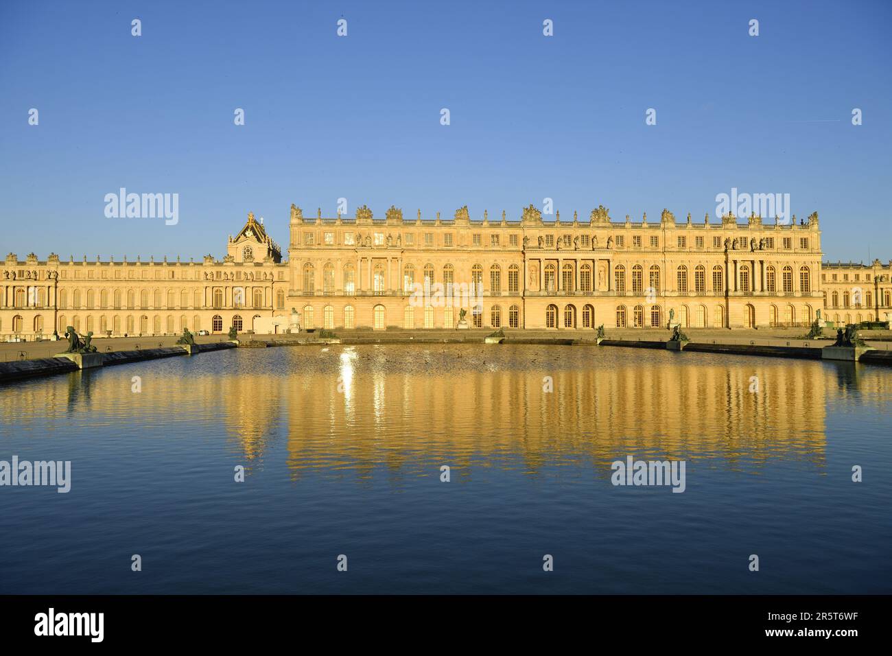 France, Yvelines, Versailles, park of the Palace of Versailles ...