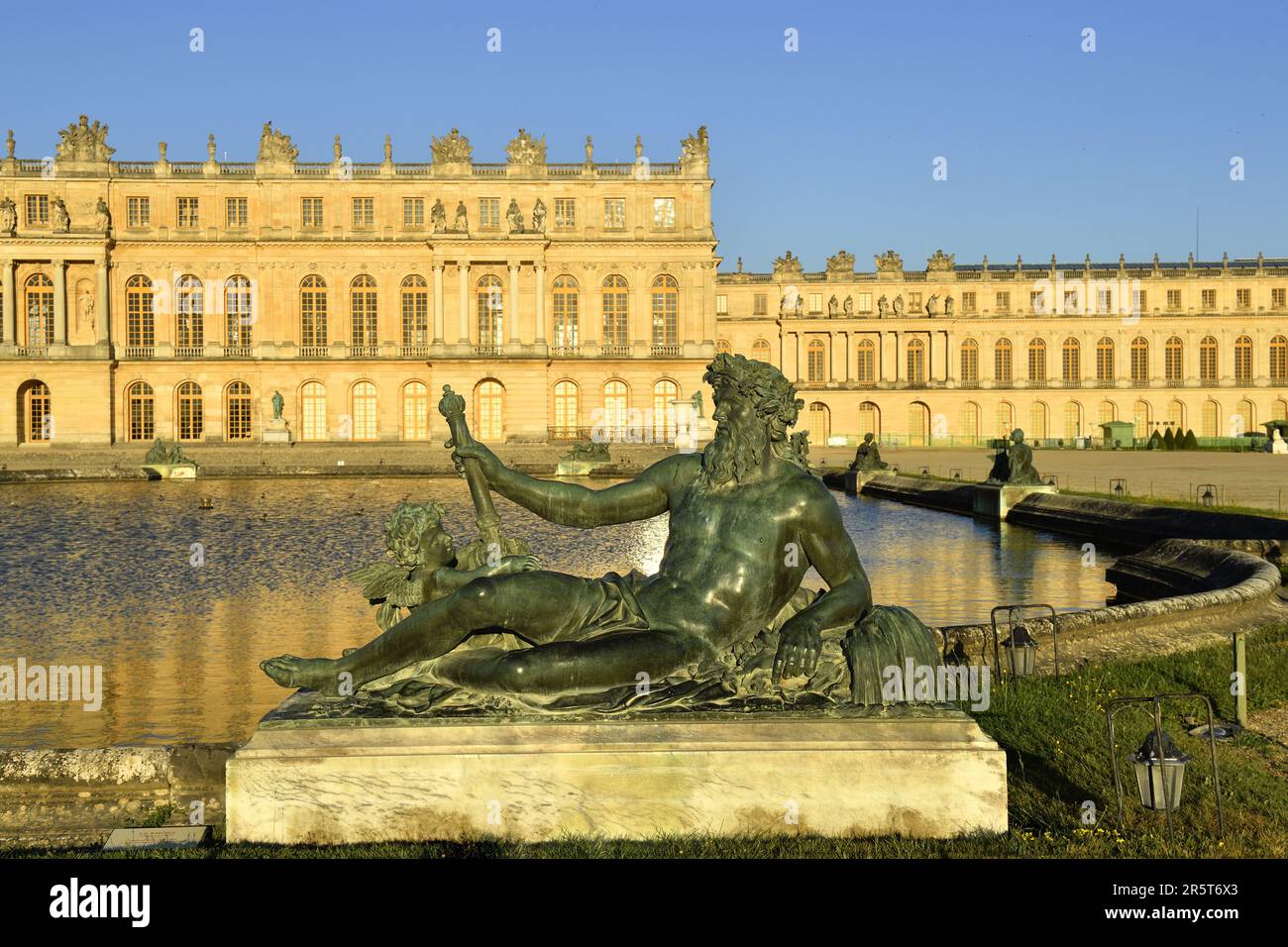 France, Yvelines, Versailles, park of the Palace of Versailles ...