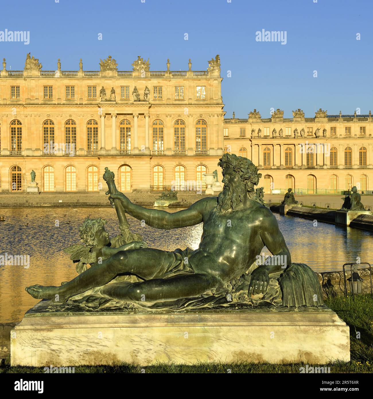 France, Yvelines, Versailles, park of the Palace of Versailles ...