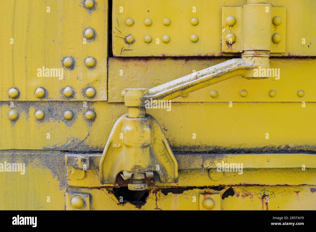Abandoned boxcar hi-res stock photography and images - Alamy