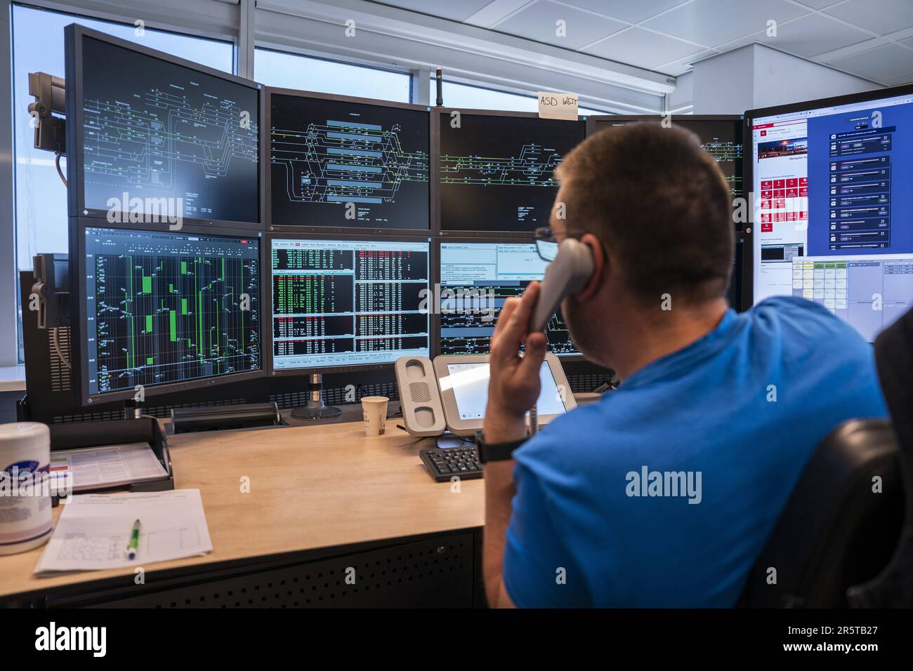 UTRECHT - The Amsterdam contingency location in the ProRail Operational ...