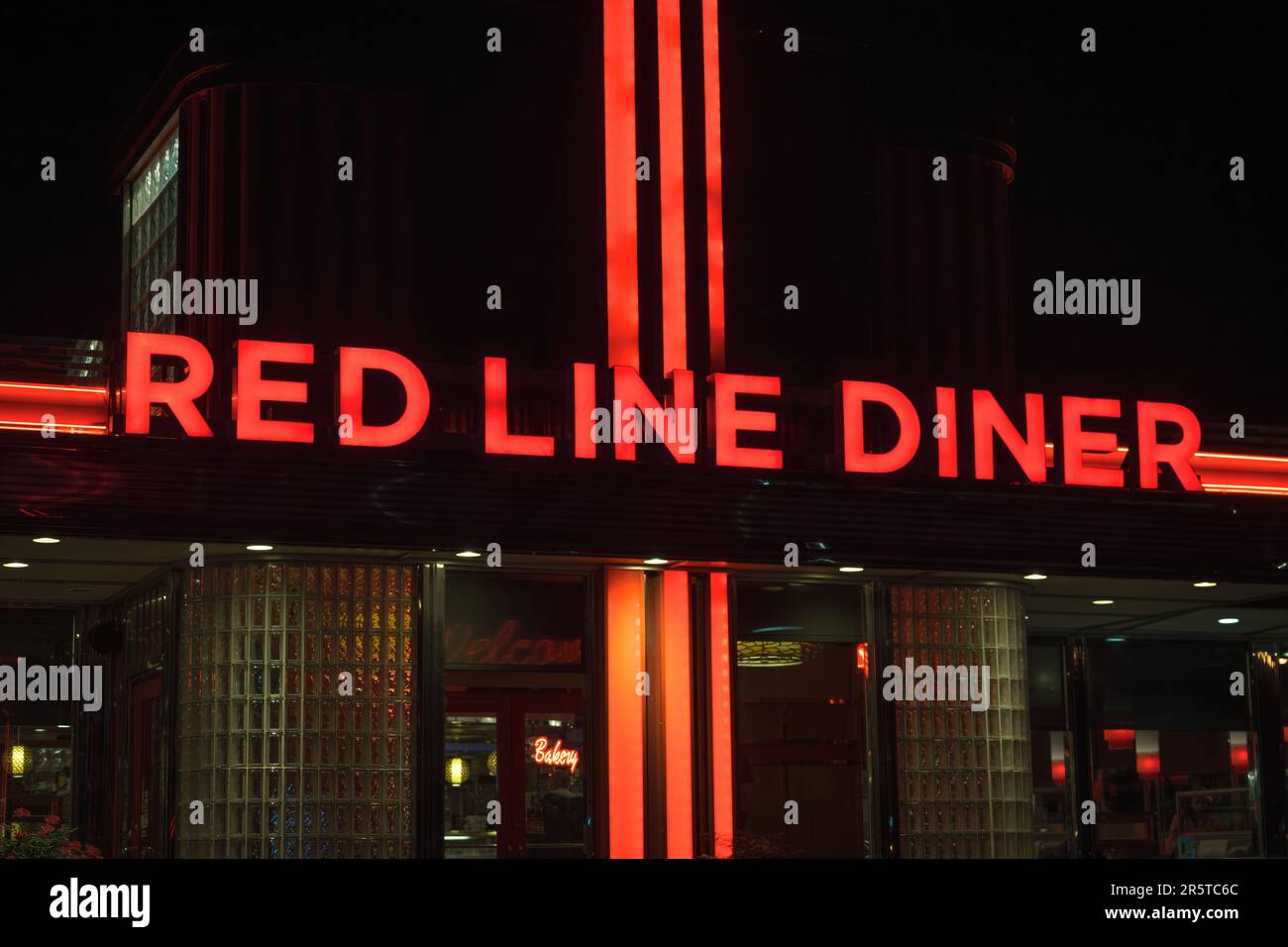 Red Line Diner vintage sign at night, Fishkill, New York Stock Photo ...